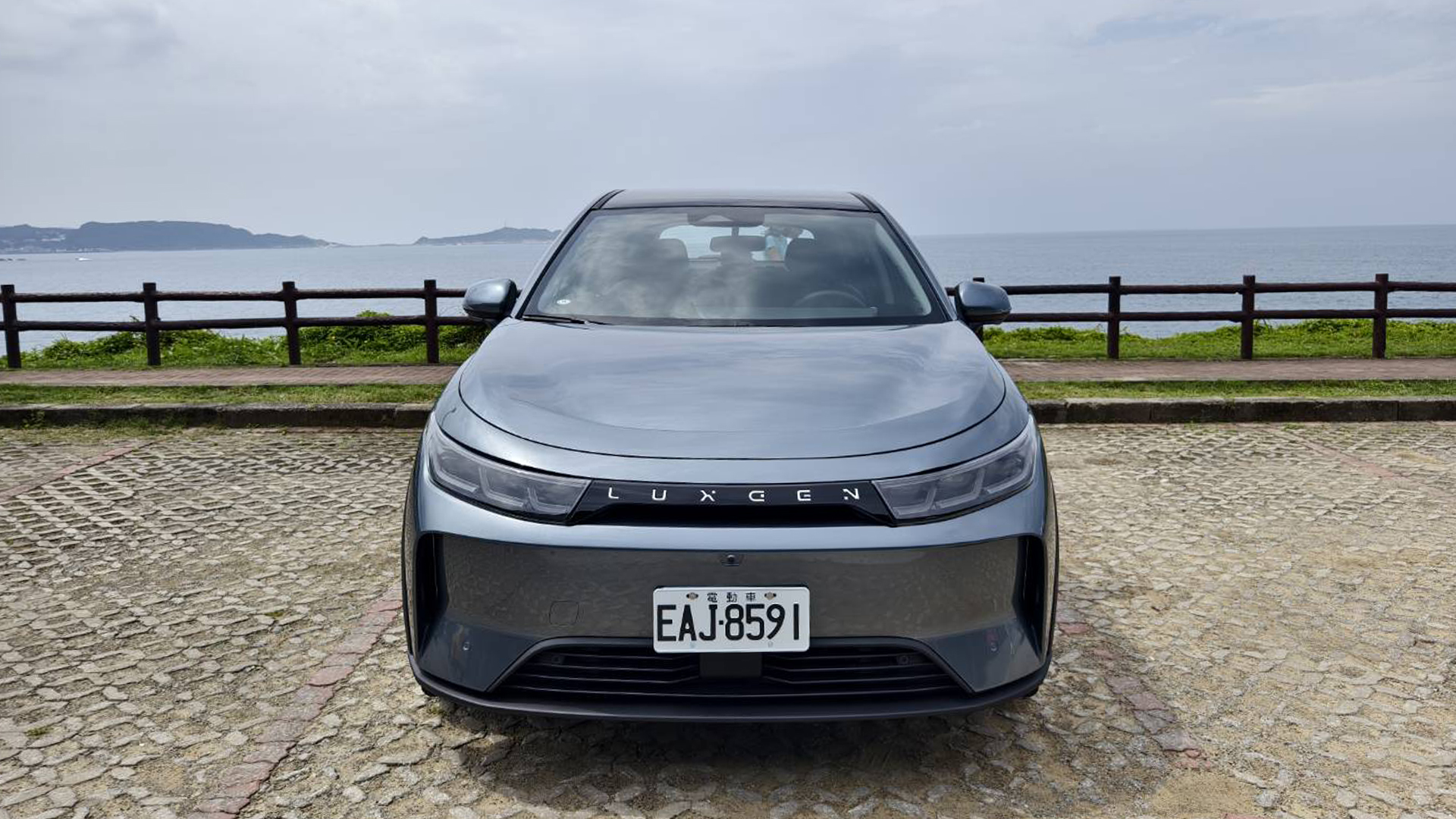 LUXGEN n⁷ 5 人亮點版試駕！便宜治百病？物有所值的大空間國產電動 SUV 初體驗 - News Pie